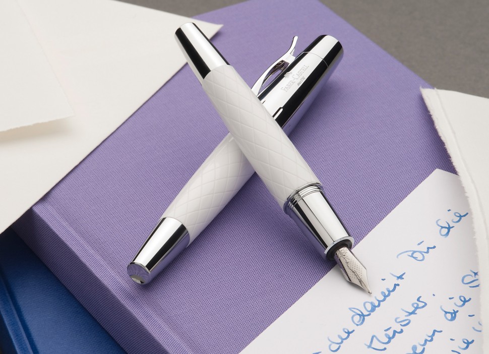 Перьевая ручка Graf von Faber-Castell E-motion Rhombus, белый, EF ...